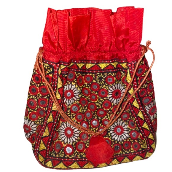 Vintage | Bags | Vintage Sequin Boho Daisy Floral Drawstring Pouch ...